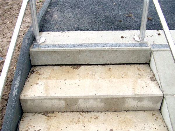 Markierungsstufen – Basamentsteine Böcke GmbH